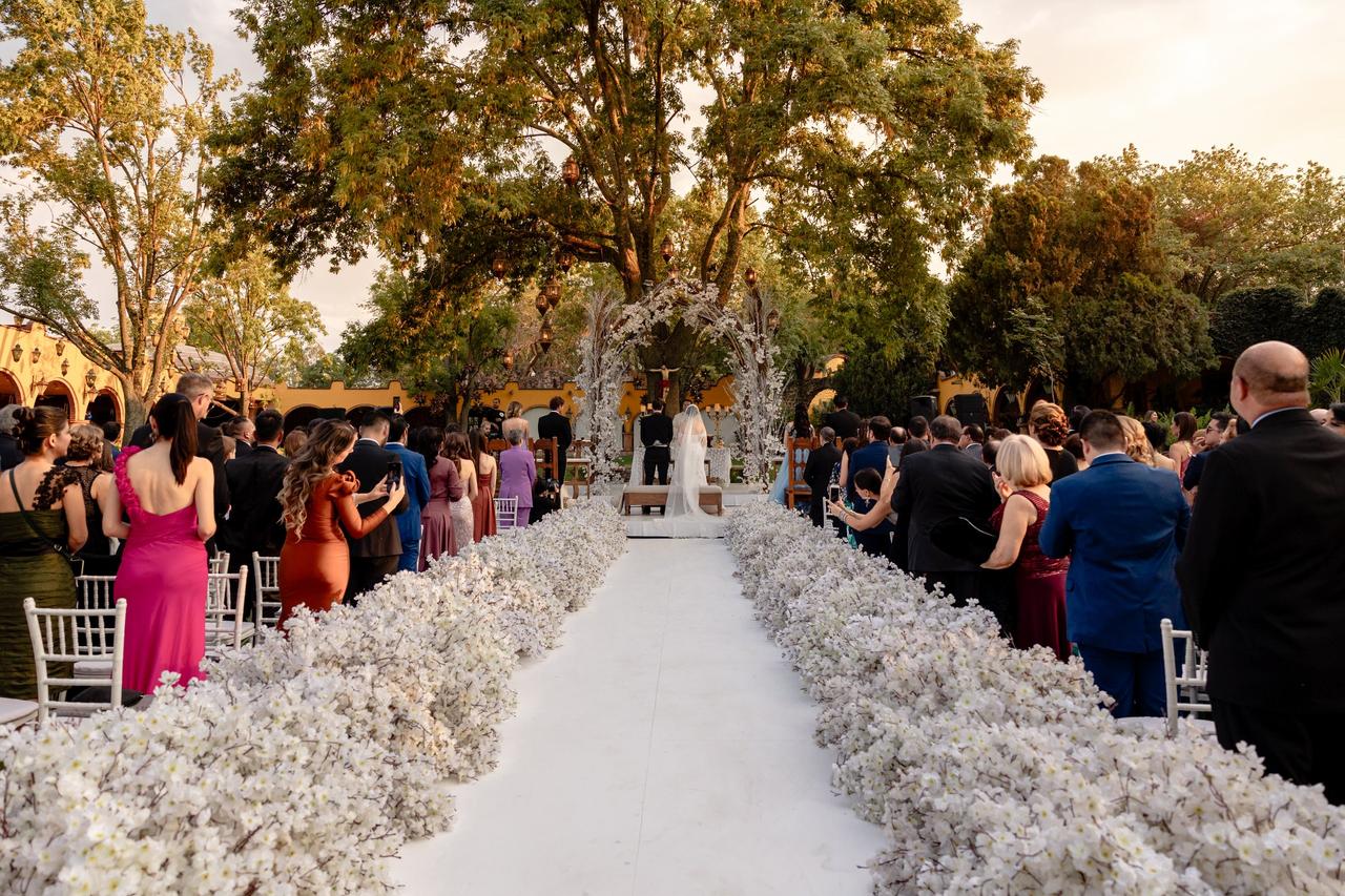 Quién es Guillermo Nevárez Elizondo y cuál fue su boda